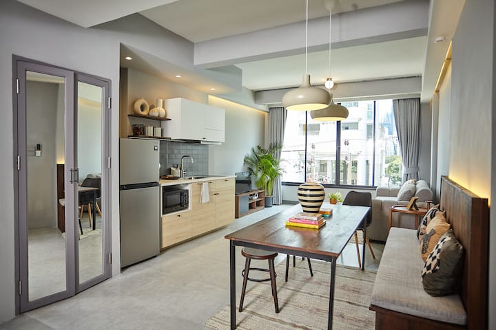 Spacious Penthouse Duplex | Nana Bts | 6 Guest - Bangkok