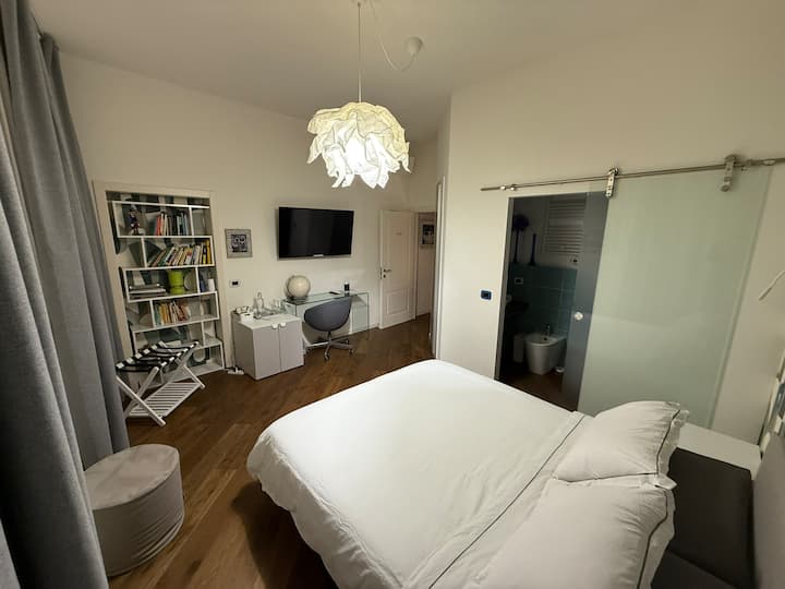 Brezza - Central Modern Room - Ravenna
