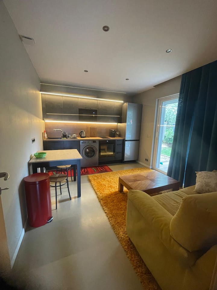 1 Chambre, Cuisine Et Petit Espace Jardin - Porto-Vecchio