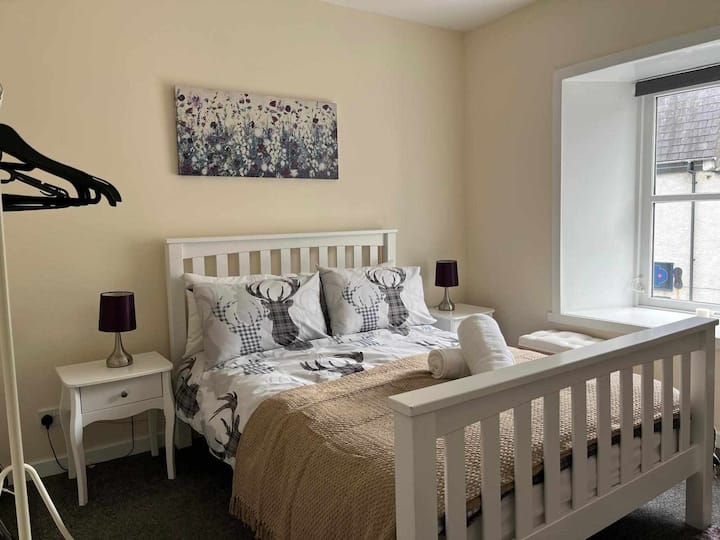 Central Rooms Portree (Room 1) - スカイ島