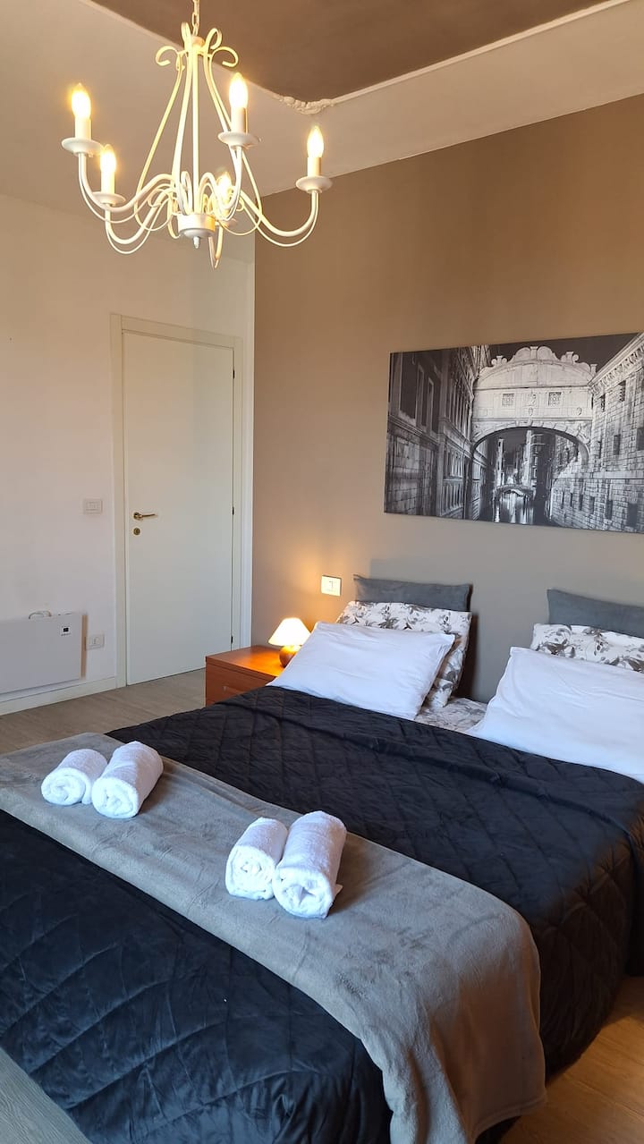 Venezia A Due Passi: Comfort, Style & Parking - Mestre