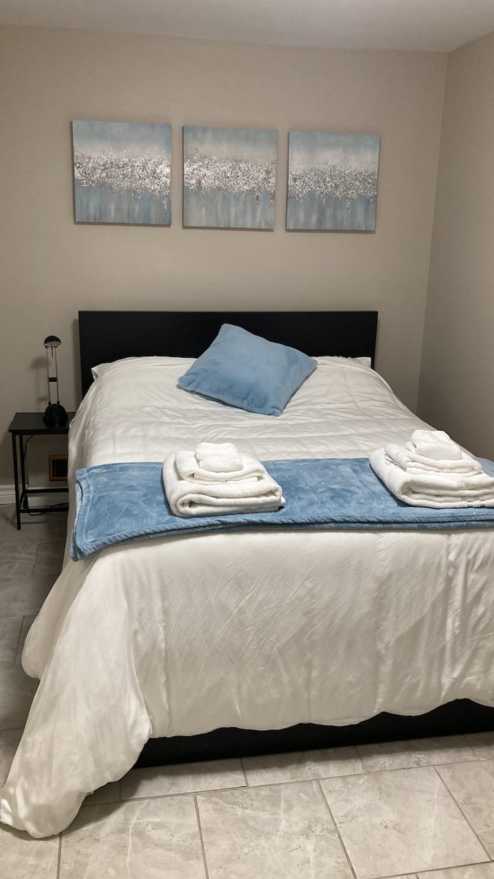 2bd N.e. London - Entire Space - London, Ontario