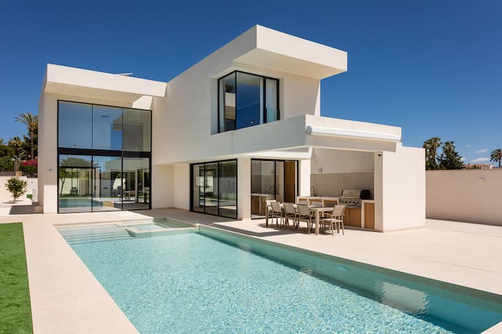 Luxurious Villa In Alicante - Alicante