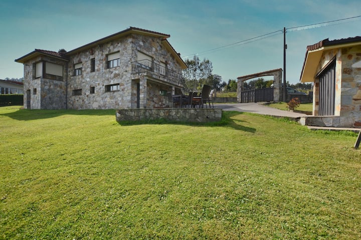 210a Casa Linares Amplia En Villaviciosa By R2r - Villaviciosa