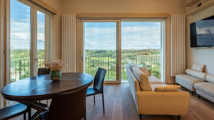 Charming 1800s Tuscan Apartment With Views - San Miniato