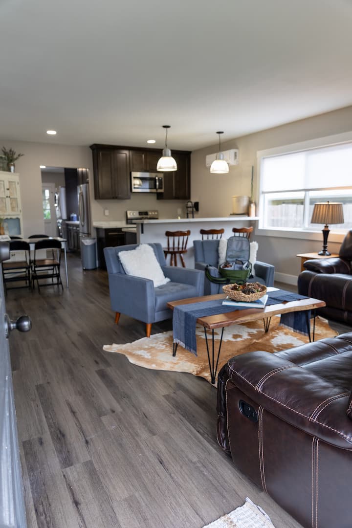 The Sage Cottage - Vancouver, WA