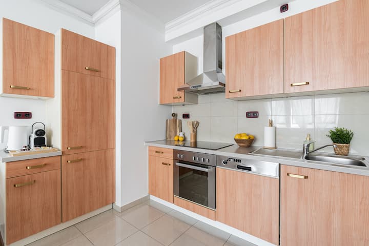 Elevator I In-house Garage I Modern Building I 2br - Budapest