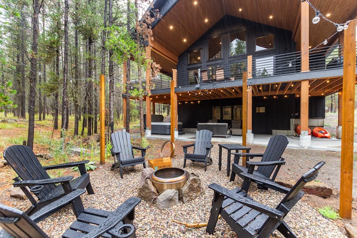 Yellowstone Airbnb Luxury  Hottub+gameroom - Island Park, ID