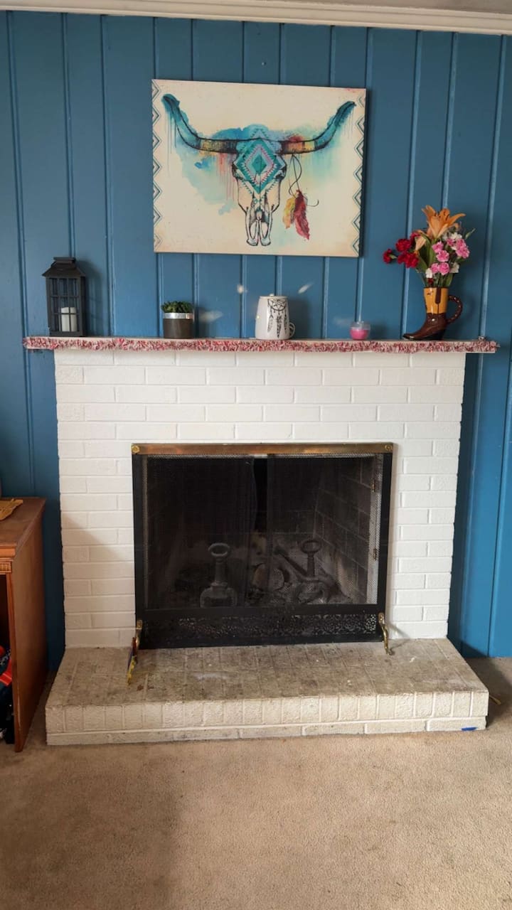 The Family Inn - Fleetwood, NC