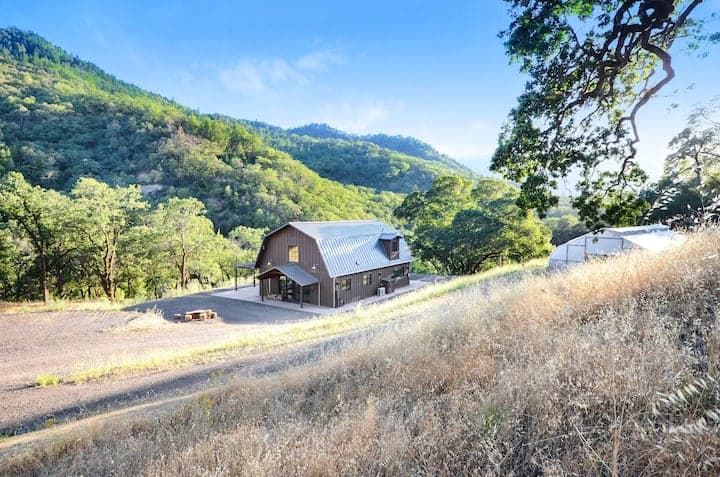 Modern Country Retreat/2hr From Bay-hot Tub/views - Ukiah, CA