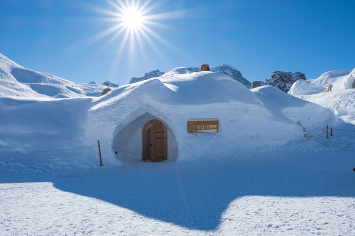 Romantic Iglu - A Cool Night At Iglu-dorf - Zermatt