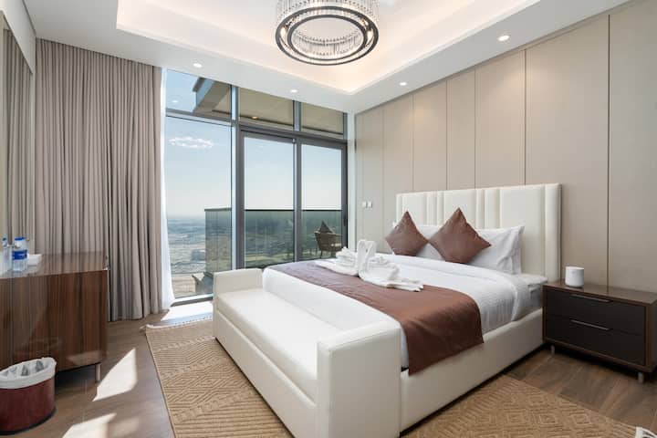Modern 2b Retreat | Balcony & King Beds - Dubai