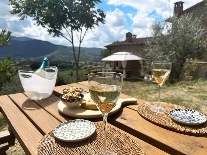 Stunning Stone Villa In The Tuscan Countryside - Arezzo