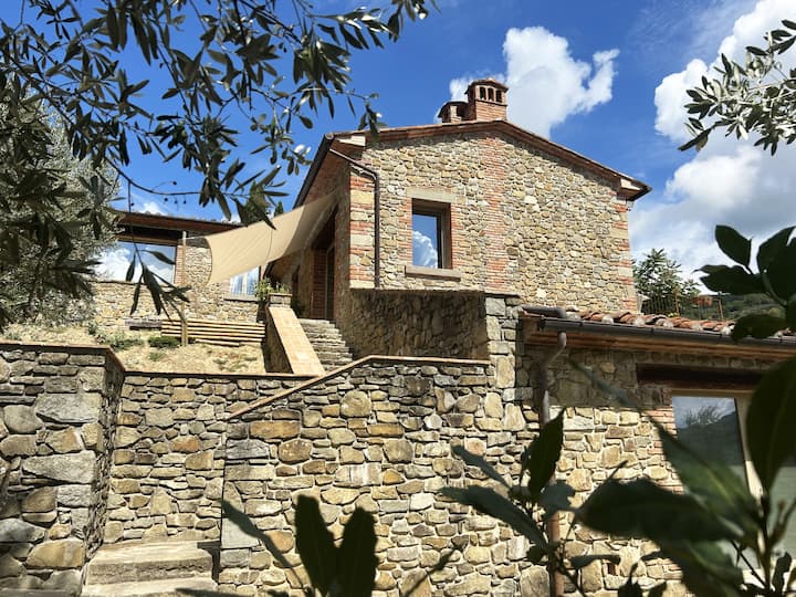 Stunning Stone Villa In The Tuscan Countryside - Arezzo