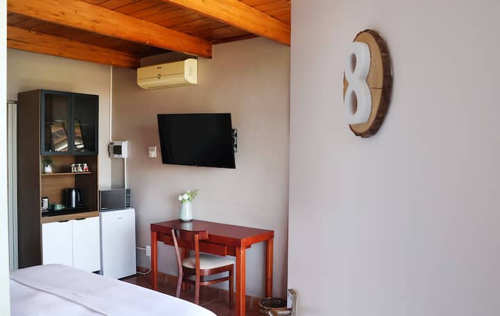 Room 8 - Pretoria