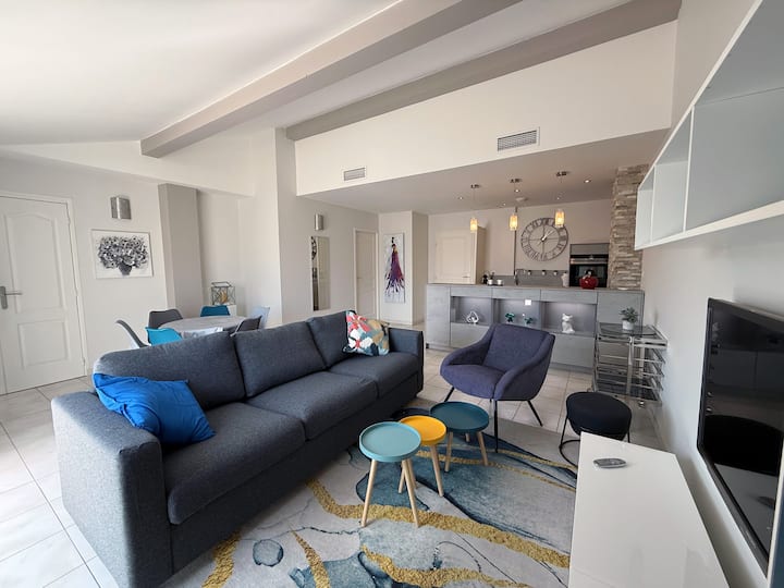 Tout à Pied ! – Appartement Lumineux Avec Terrasse - Sainte-Maxime