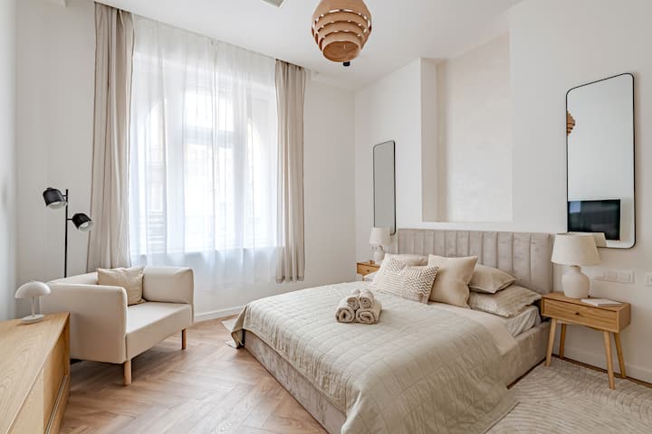 Pearl Of Pannonia - Budapest