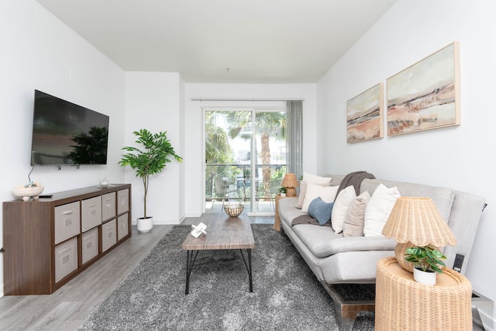 Hollywood Cozy Apartment - Pasadena, CA