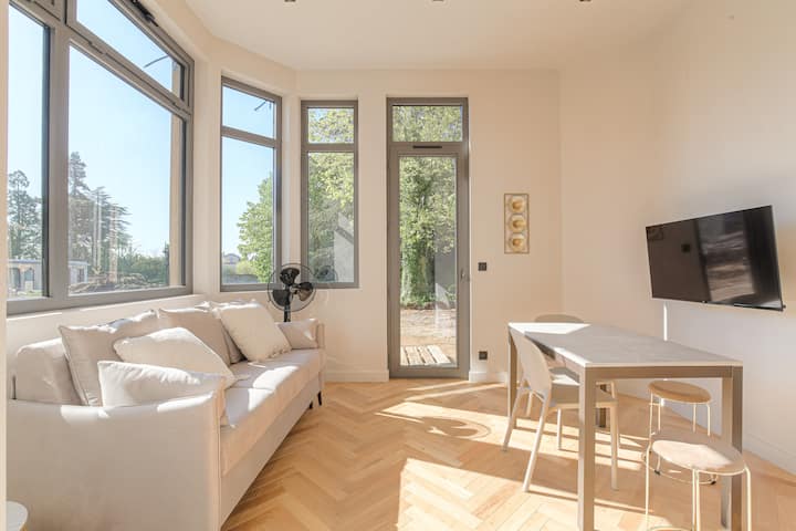 Studio Paisible, Tout Confort Aux Portes De Lyon - Écully