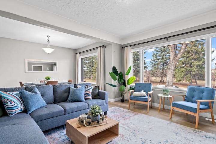 Modern House-3br/spacious Good For 8/free Parking - Edmonton