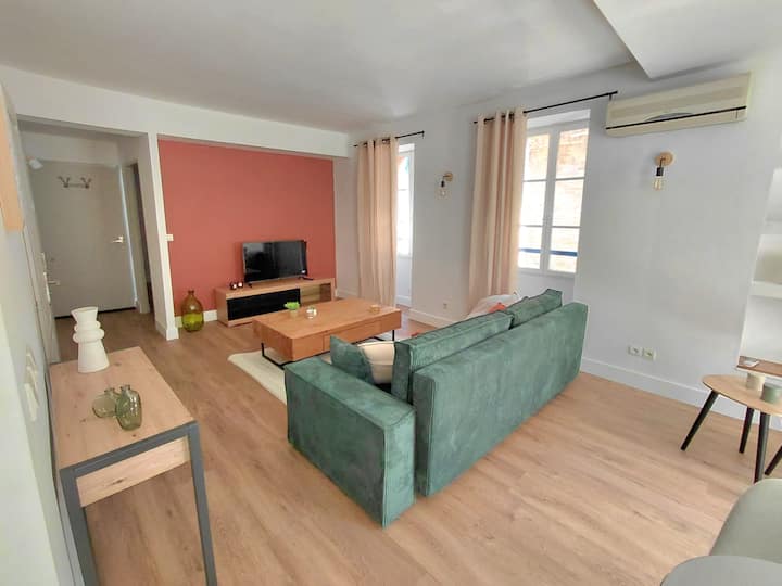 Appartement Rénové, Hyper Centre, Parking Privé - Perpignan