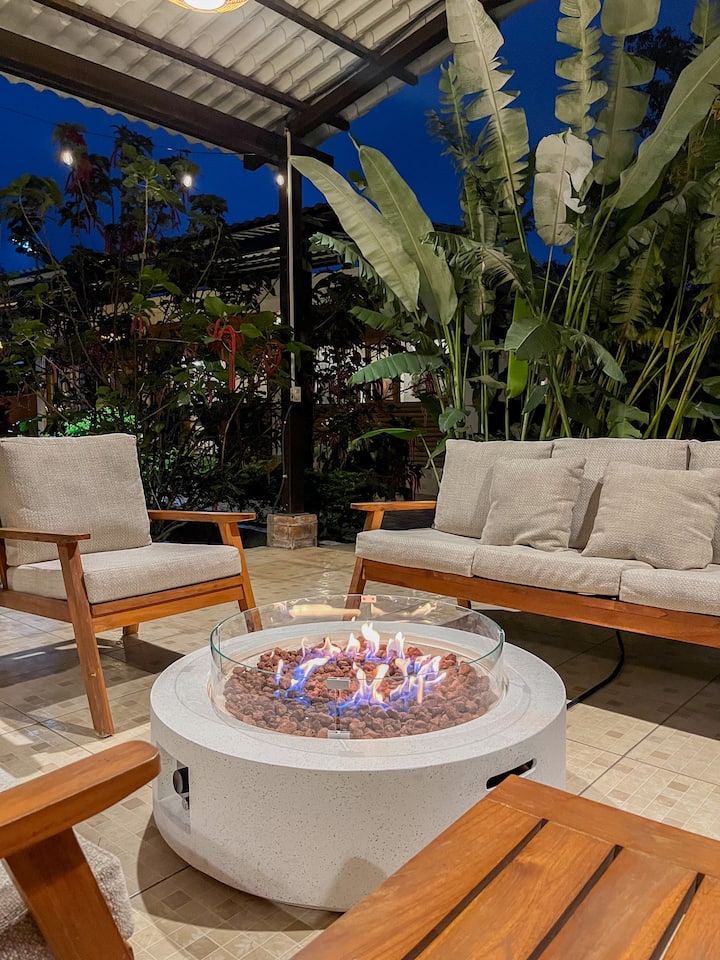 Campiñas Lodge / Outdoor Lounge Area - Guatemala