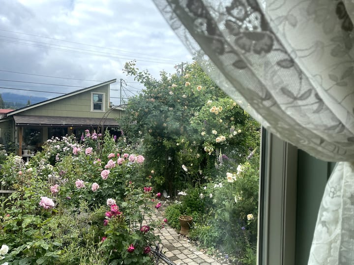 Room With A View - Outside In Garden Retreat - Port Angeles, Washington