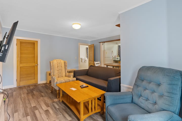 2 Bedroom Apartment - Ogunquit, ME