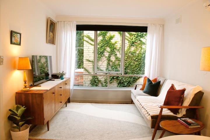 St Kilda Beachside Bliss | 3 Minute Walk To Beach - Melbourne