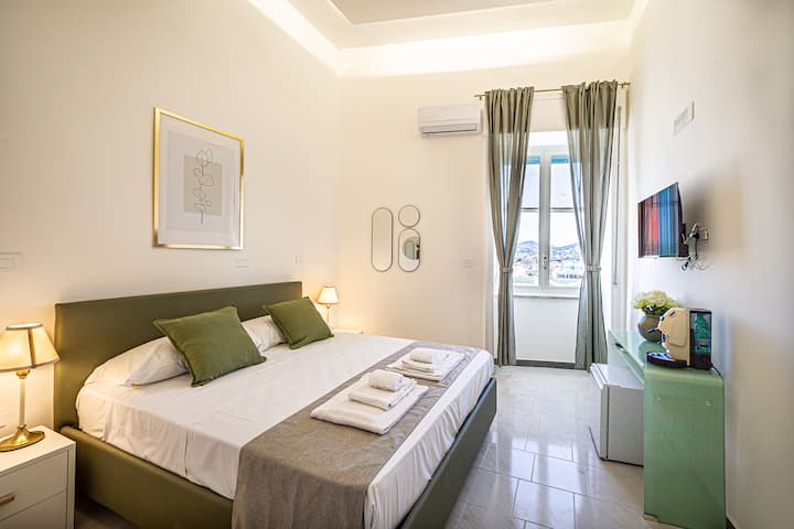 Mh Suite Deluxe - Bacoli