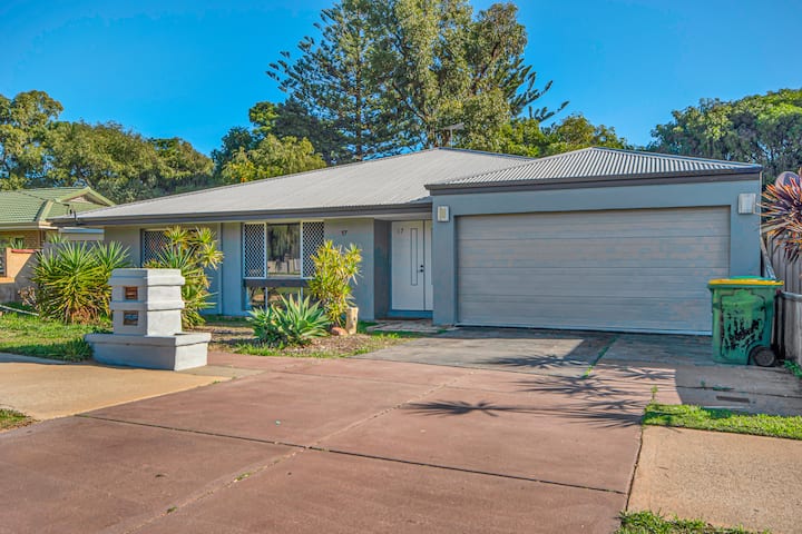 Whale Room - Double Bed, Spacious,beach,peace - Rockingham