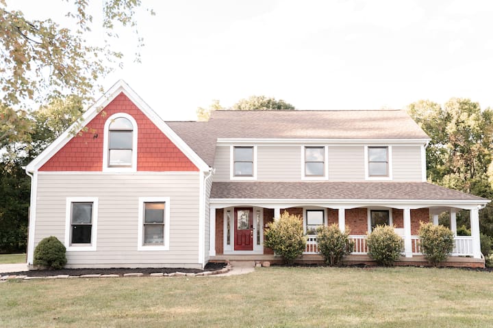 Storyline Retreat- Serene Getaway In Countryside - Canal Winchester, OH