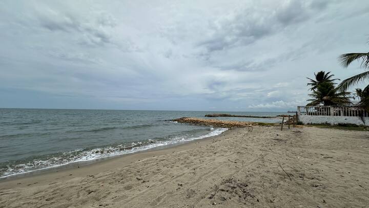 Hermosa Cabaña Frente Al Mar 5 Habs 19 Personas - Santiago de Tolú