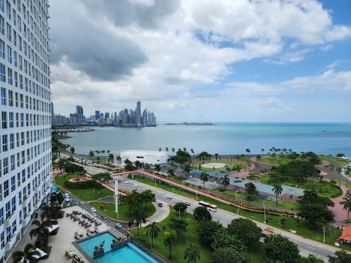 Elegante Departamento Con Gran Vista Al Mar. - Panamá