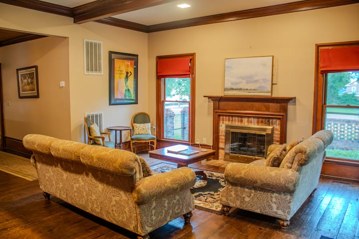 Near Sampson County Medical Center & Courthouse - Clinton, NC