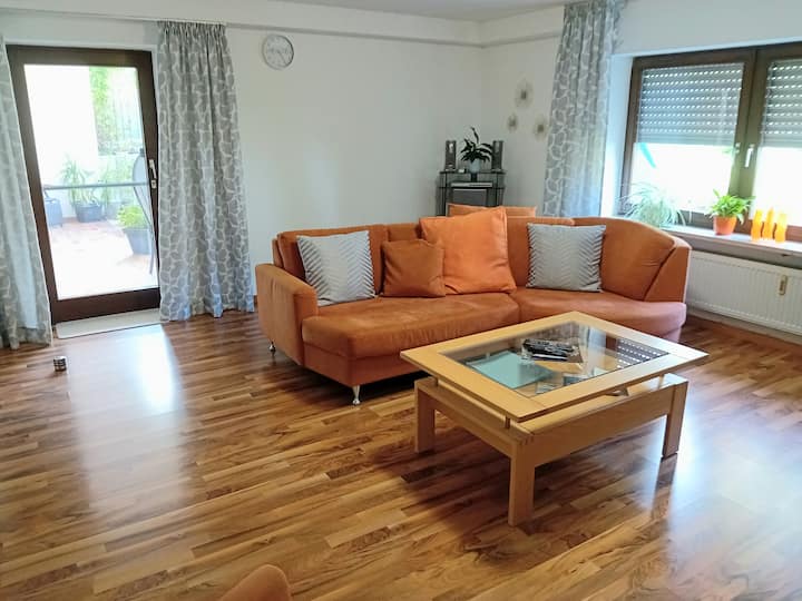 Schöne Und Ruhige 90 M² Ferienwohnung Coburg - Bad Rodach