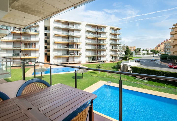 Fantastique Appartement Avec Piscine Communautaire - Roses