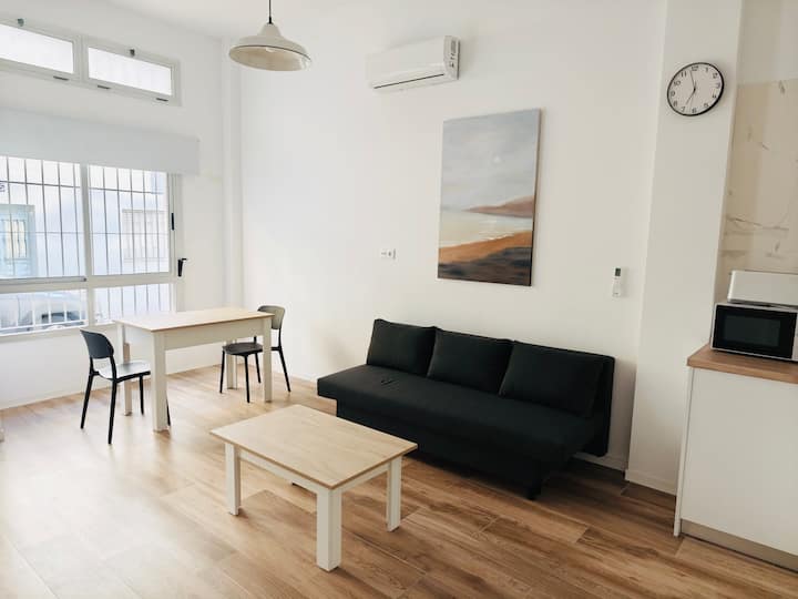 Luminoso Obra Nueva Cerca De Supermercados, Centro - Algeciras