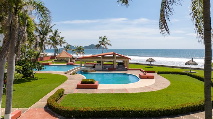 Hermosa Casa A Pie De Playa - Mazatlán