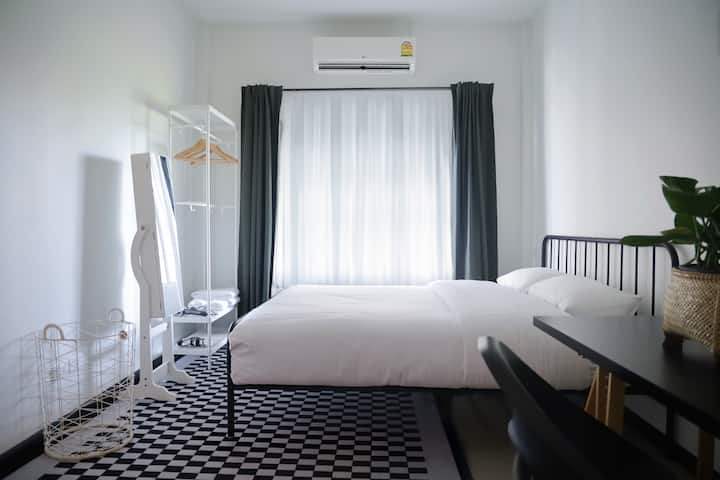 Huahin House| Parking | Pet-friendly | Beach 5 Km. - 후아 힌