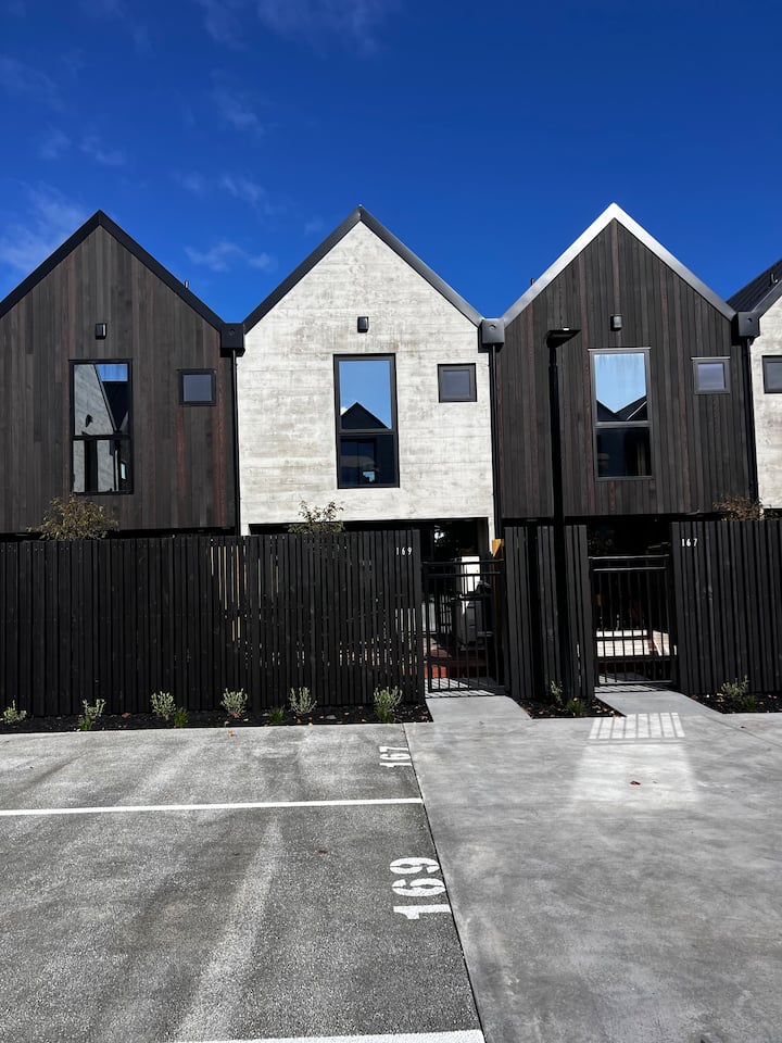 Luxury Cbd 2bed2bath With Parking Near Parks - Christchurch