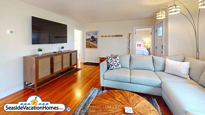 Georgie's Tide And True Cottage At Seaside Beach - Seaside, OR