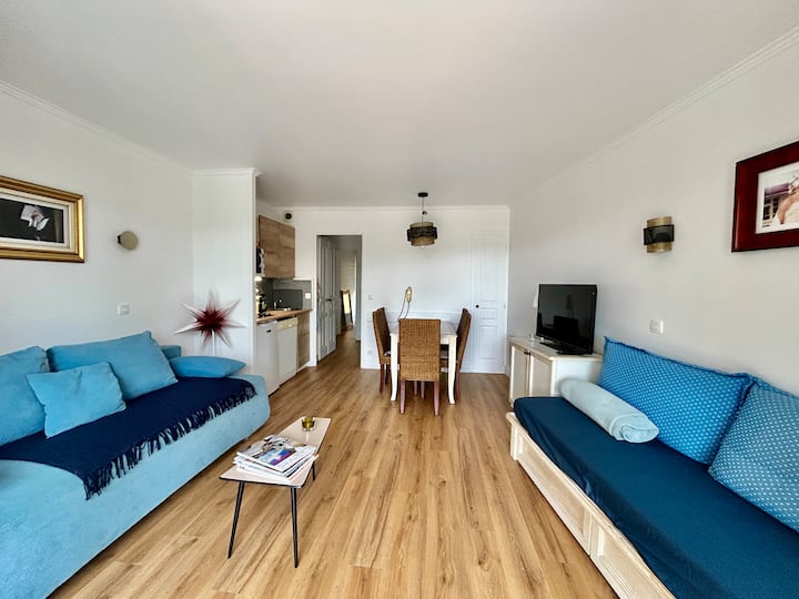 Les Restanques Rez Jardin Lavandes 2009 - Grimaud