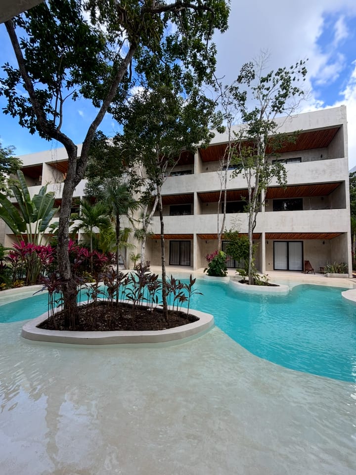 Nativa Swim-up Jungle & Serenity - México