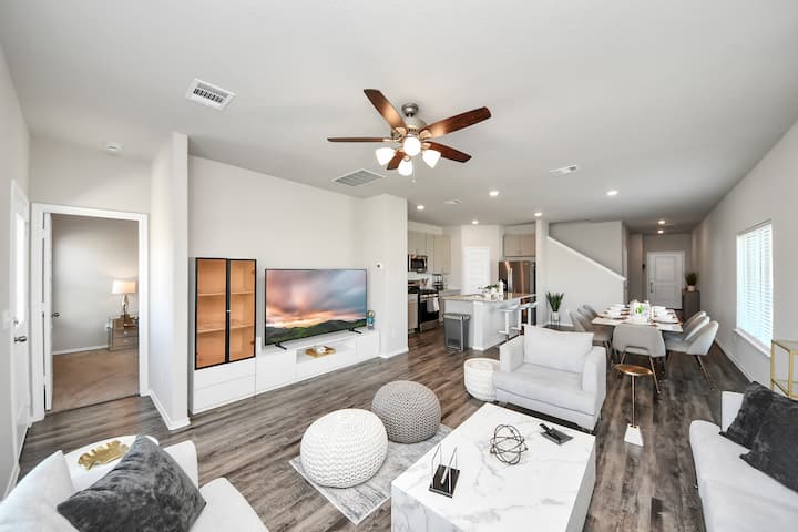 New 4br Home Magnolia/woodlands - Tomball, TX