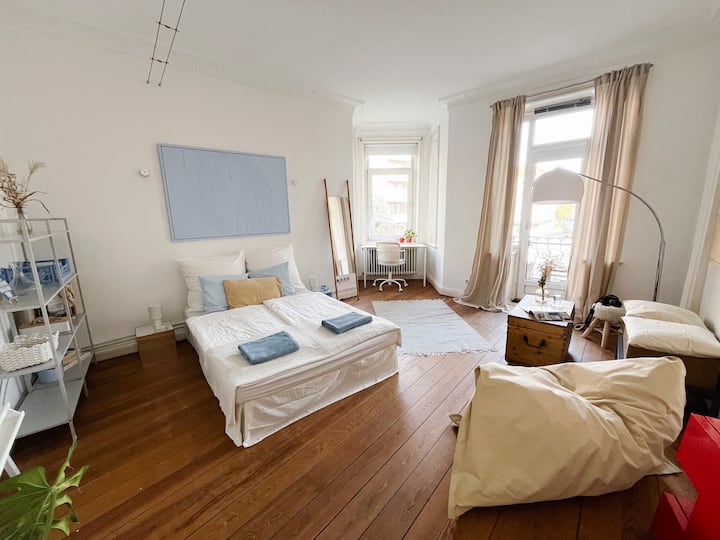 Balkonzimmer Himmelblau/ In Top Lage - Kiel