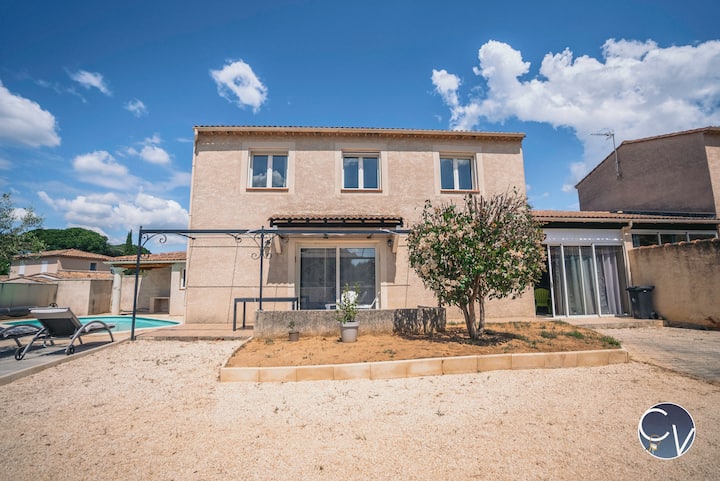Maison Au Calme Avec Piscine, Idéale En Famille - Bagnols-sur-Cèze