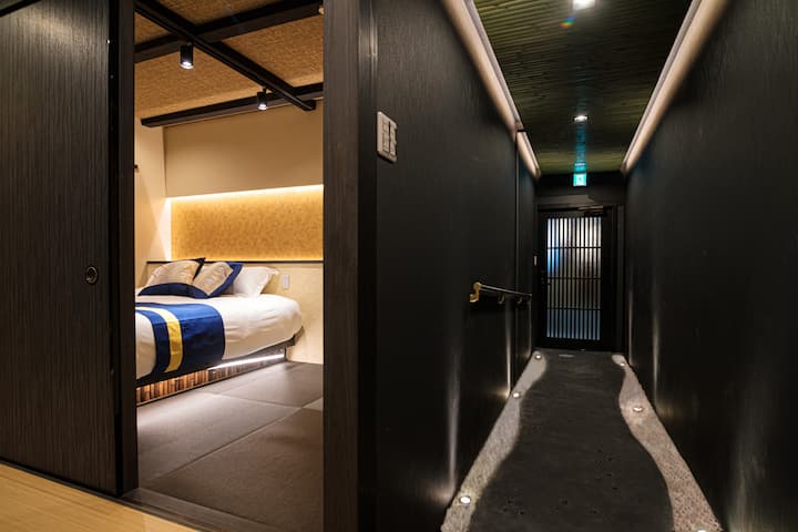 祇園近く白川沿いの京町家・千代葉月邸。床暖房・乾燥機付洗濯機・半露天風呂完備、東山駅徒歩1分。 - Kyoto