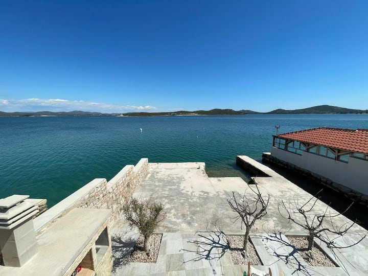 Beachfront Villa Murter - Murter