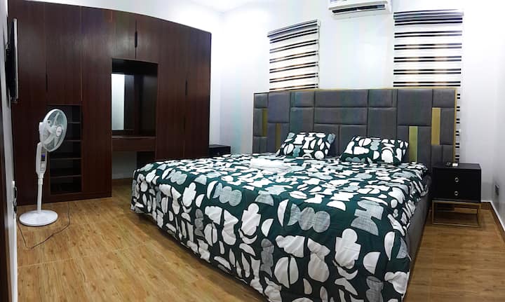 Elegant 3 Bedroom Apartment. Magodo Phase 1 - Lagos